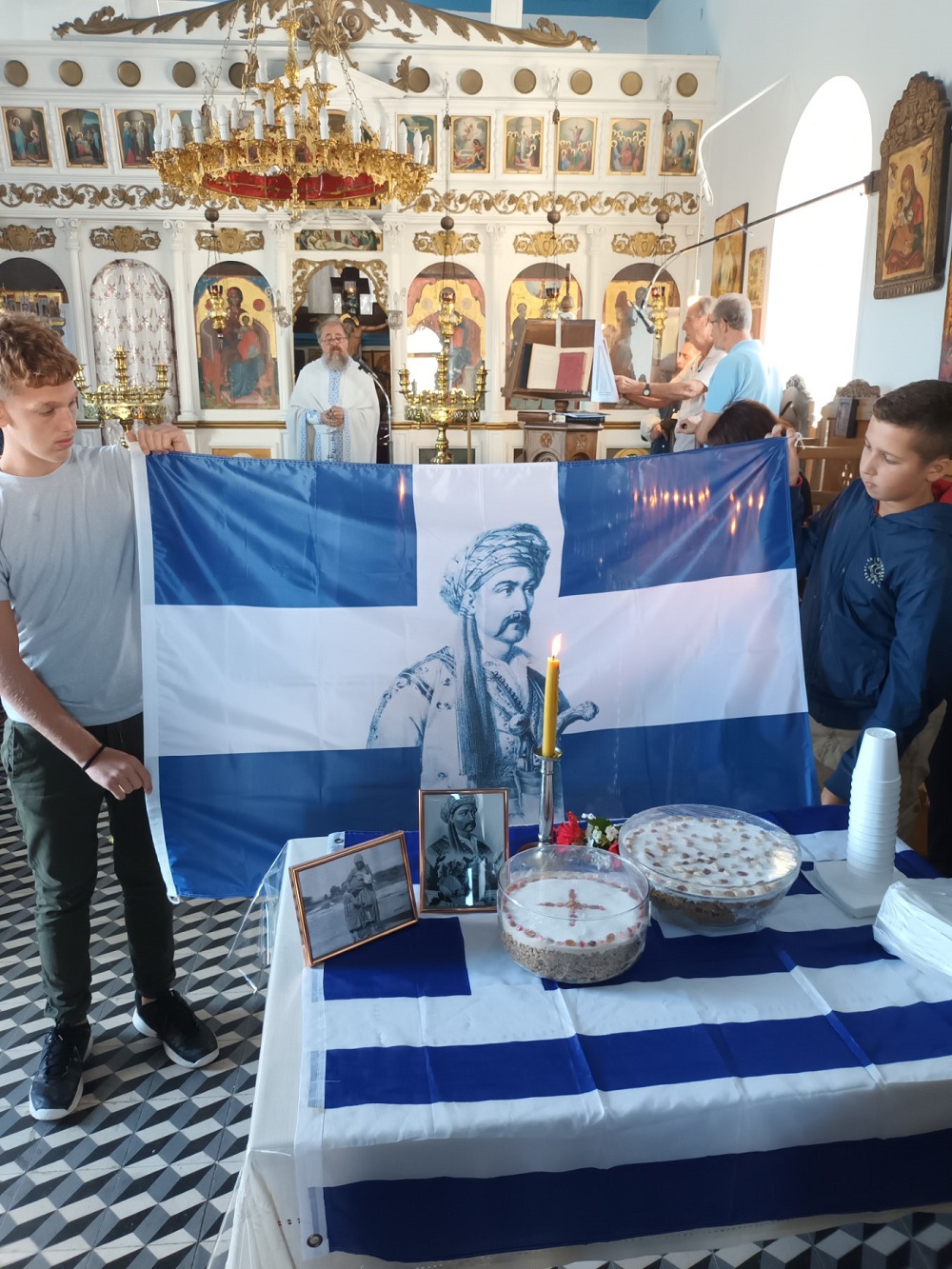 Ενωμένη Ρωμηοσύνη Χανίων: Μνημόσυνο για τους σφαγιασθέντες κατά την ...