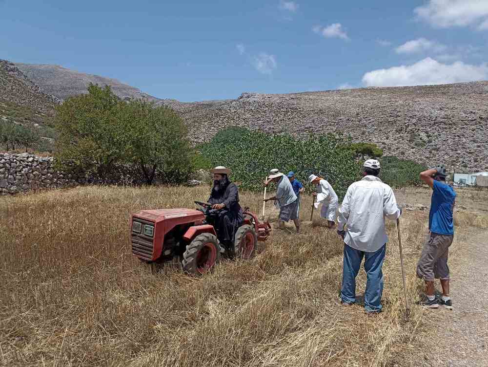 Ο Αγροτικός Τομέας της ΕΡΩ στην Κάλυμνο εν δράσει... (φωτογραφίες ...